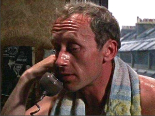 Full Cast – Performance.